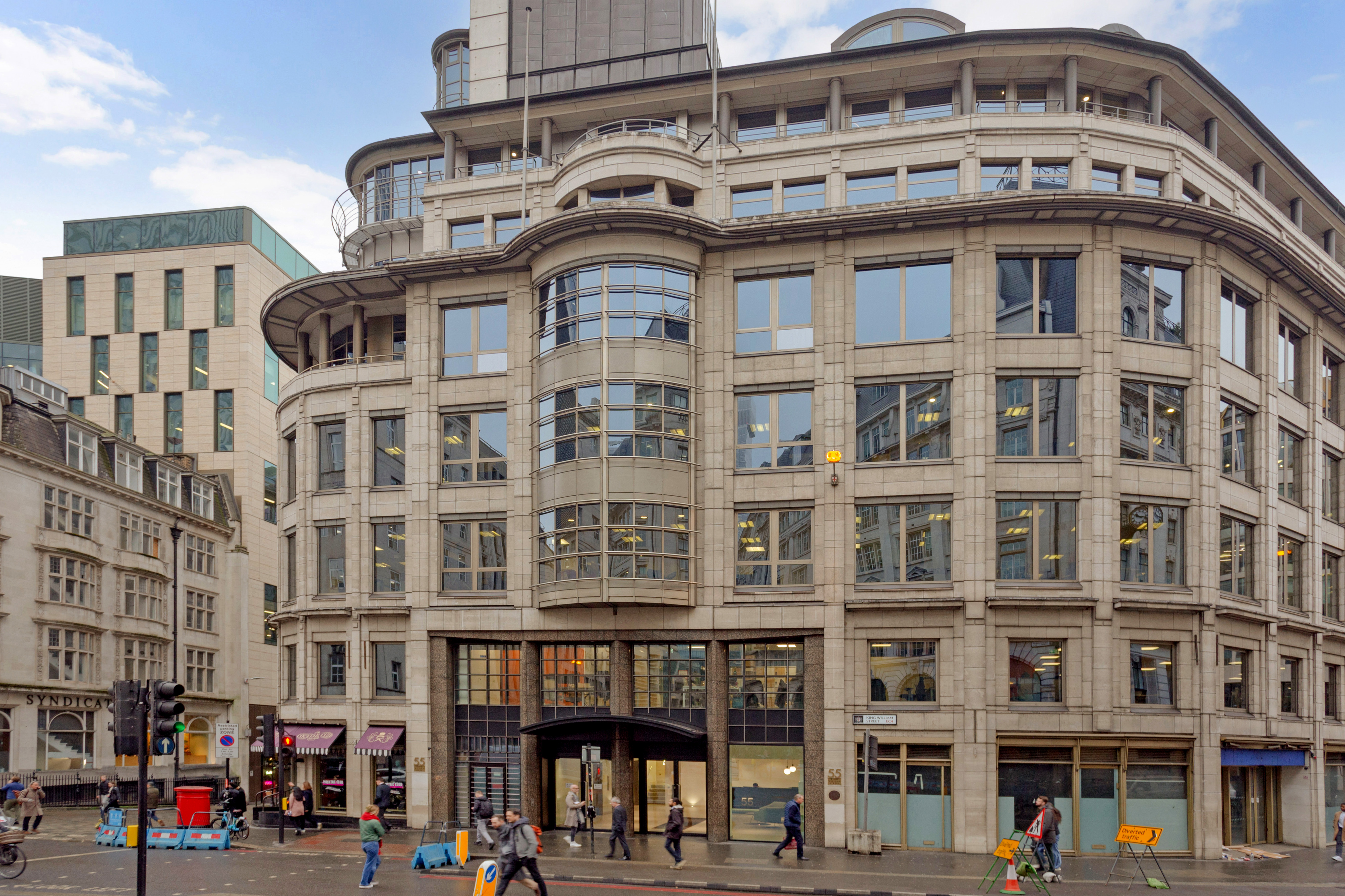 Office - 3rd Floor, 55 King William Street, EC4R 9AD - Making Moves