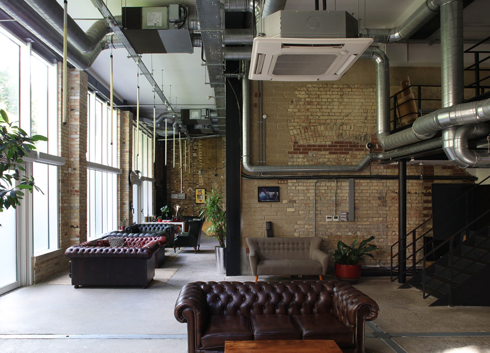 Office - 1-2 Bath Court, London, EC1R 4SX - Making Moves